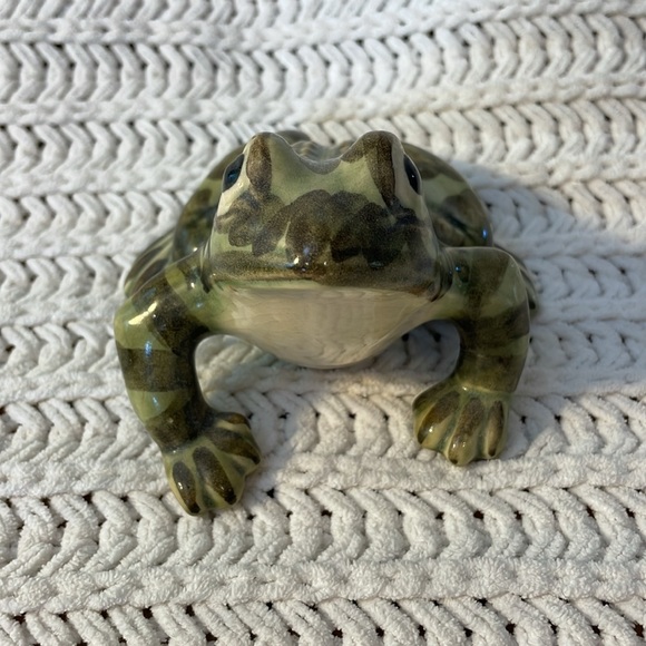 Art | Vintage Porcelain Pottery Green Frog Figurine | Poshmark